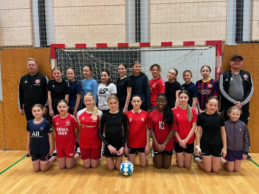 U14 piger har kvalificeret sig til regionsfinalerne | 6510 NYT